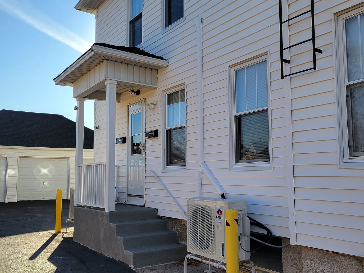 171 Bucklin St #1R, Pawtucket, RI 02861 | Zillow