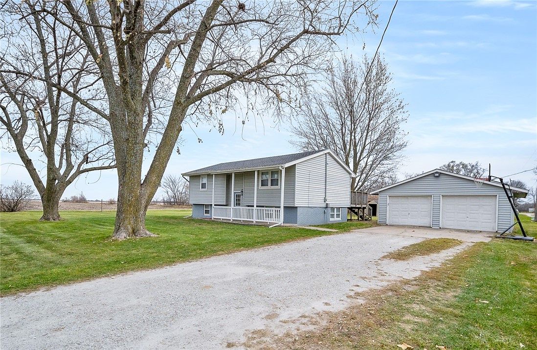 504 SE Center St, Melcher Dallas, IA 50062 | Zillow