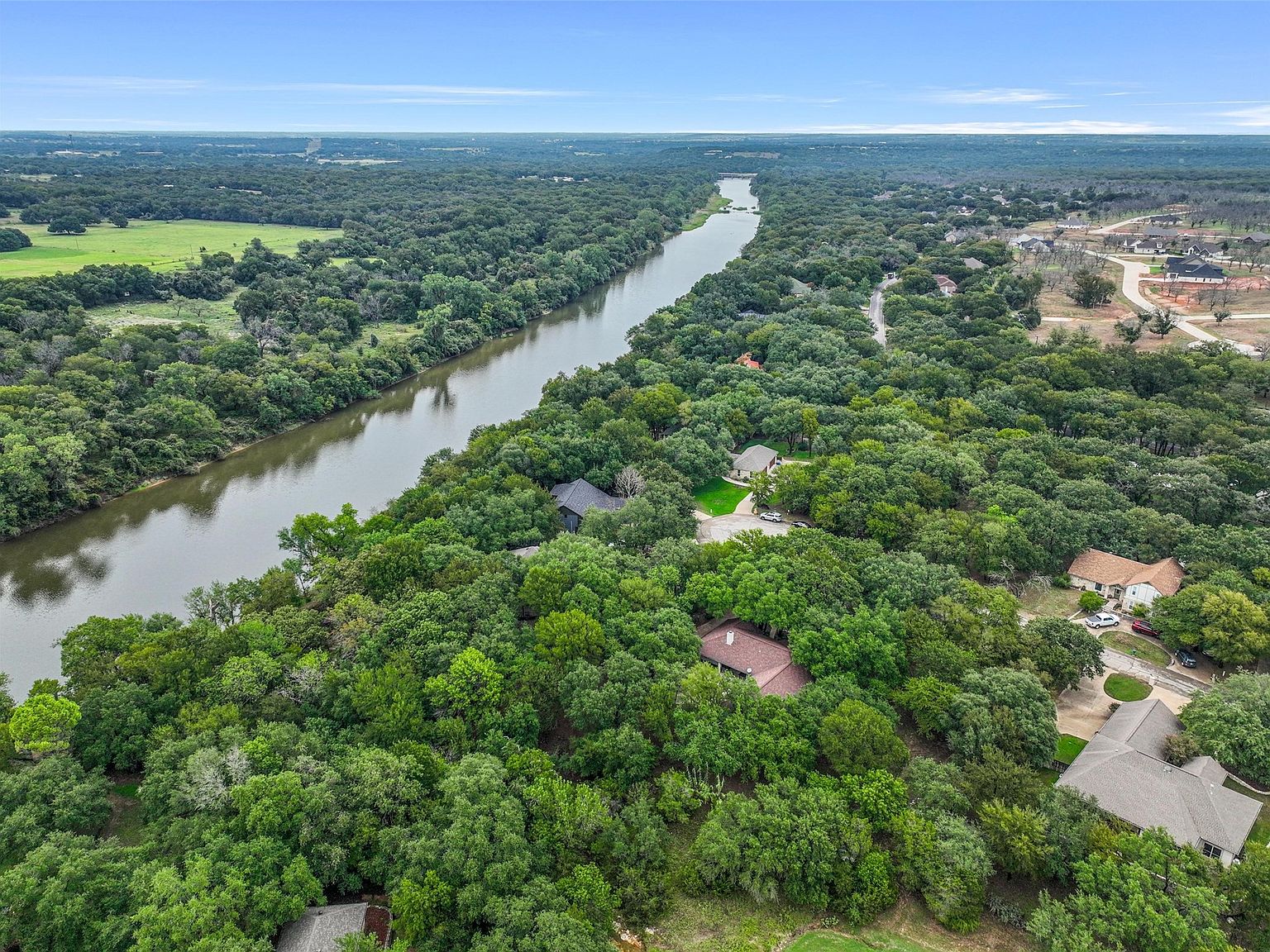 8610 Ashland Ct, Granbury, TX 76049 | MLS #20714247 | Zillow