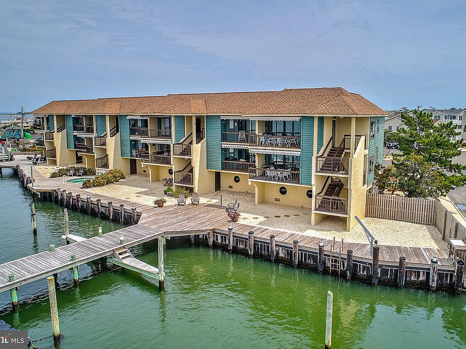 130 S West Ave Beach Haven NJ | Zillow