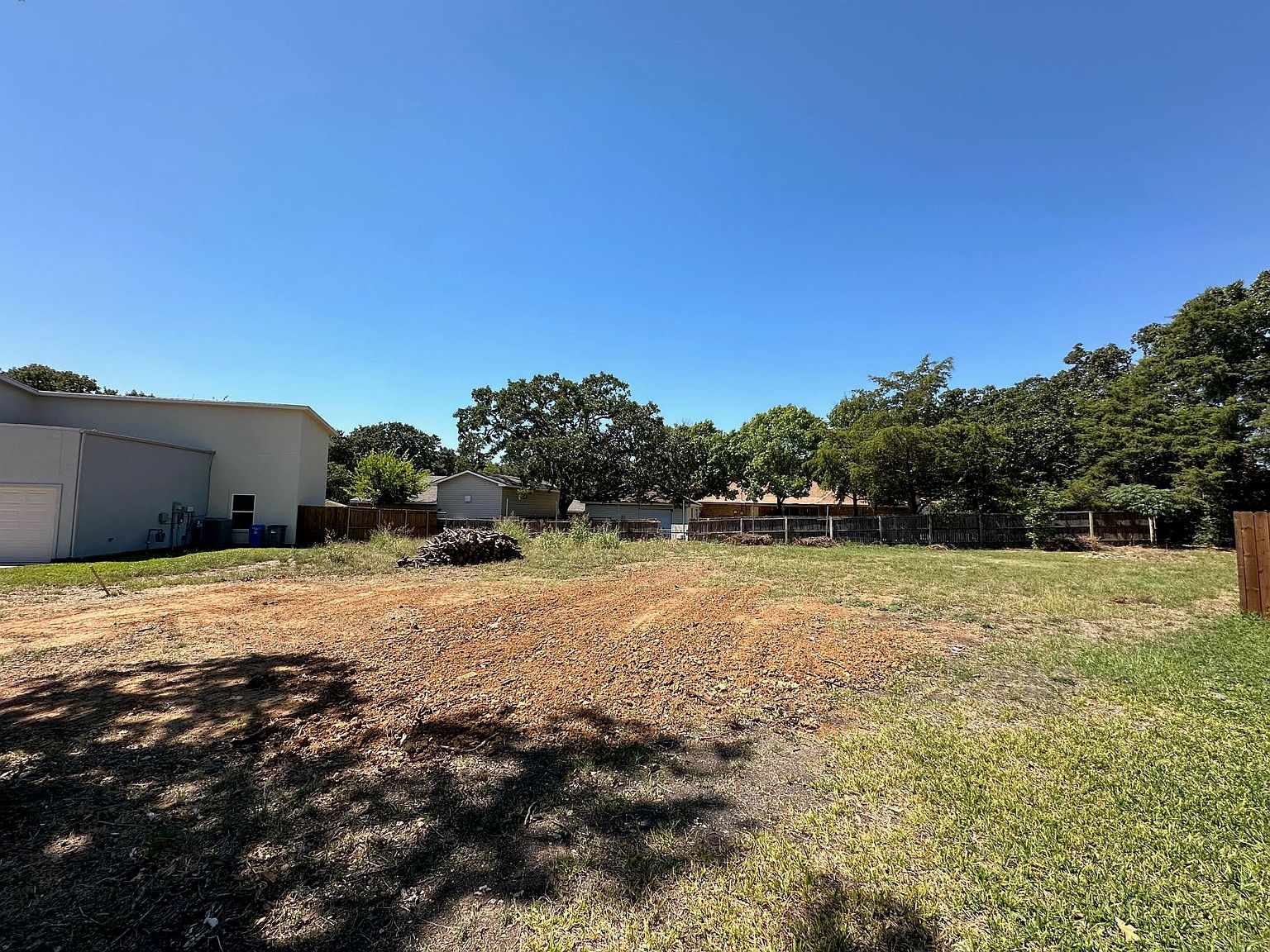 1629 Shadow Ln, Irving, TX 75060 | Zillow