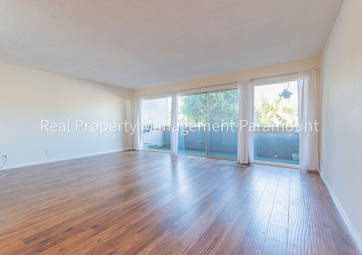 5300 Fairview Blvd APT 1, Los Angeles, CA 90056 | Zillow