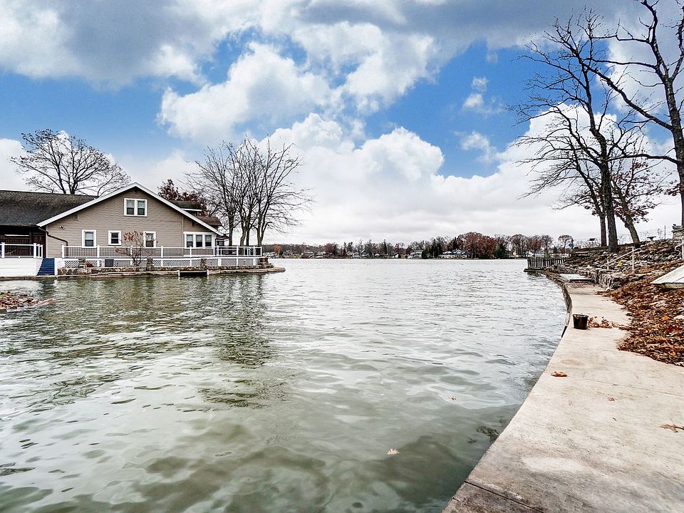 510 Spring Beach Rd, Rome City, IN 46784 | Zillow