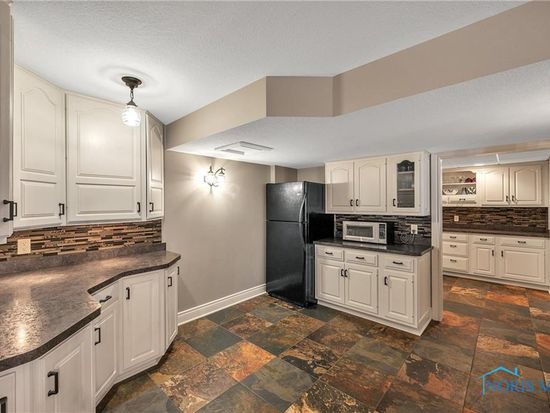 10915 Reed Rd, Monclova, OH 43542 | MLS #6068275 | Zillow