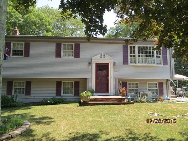 189 N Marion St, Fall River, MA 02723 | Zillow