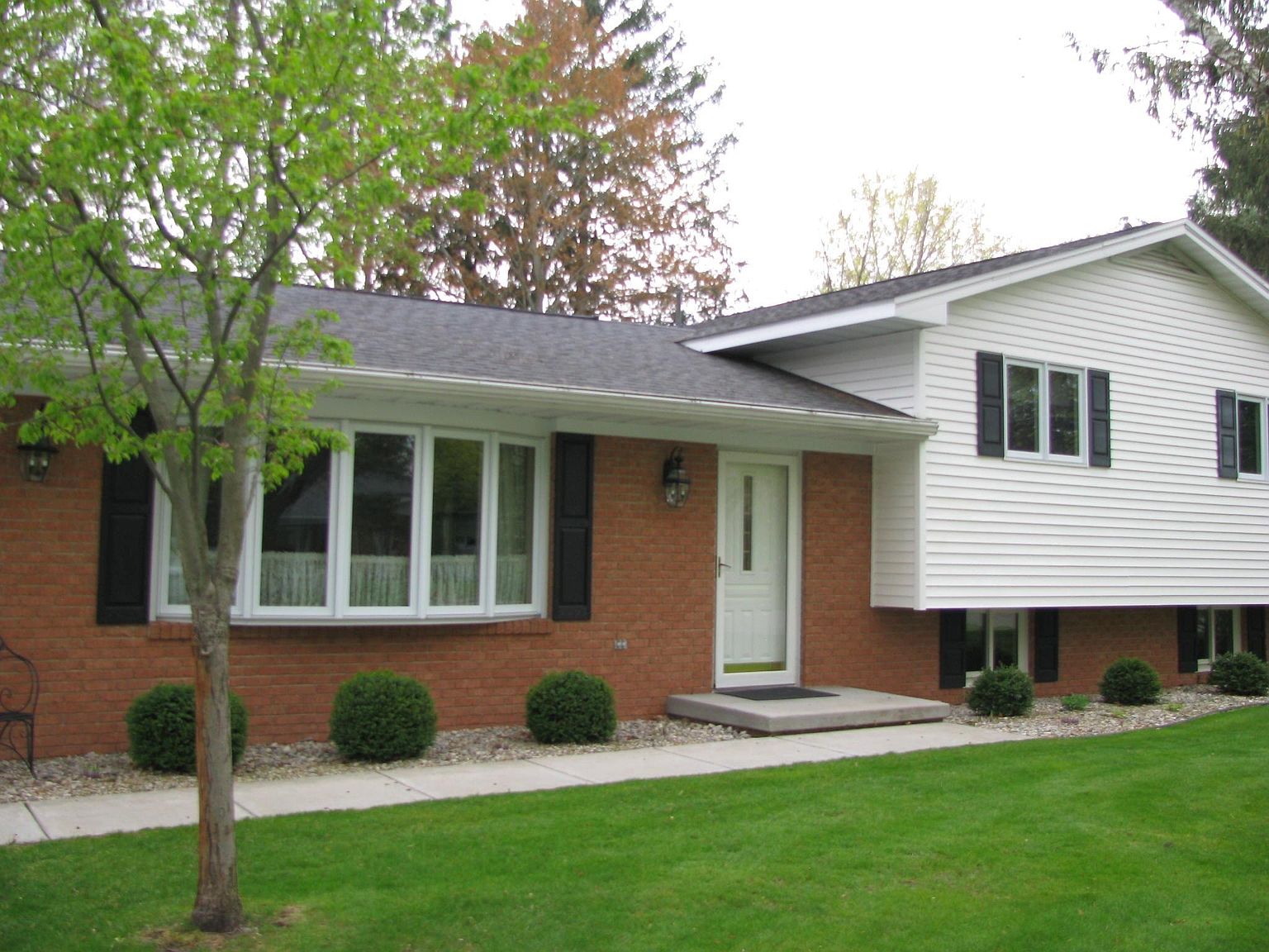 316 Orchard Ave, Clare, MI 48617 | Zillow