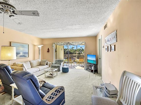 5651 Rattlesnake Hammock Rd #C-204, Naples, FL 34113 | MLS #225008404 ...