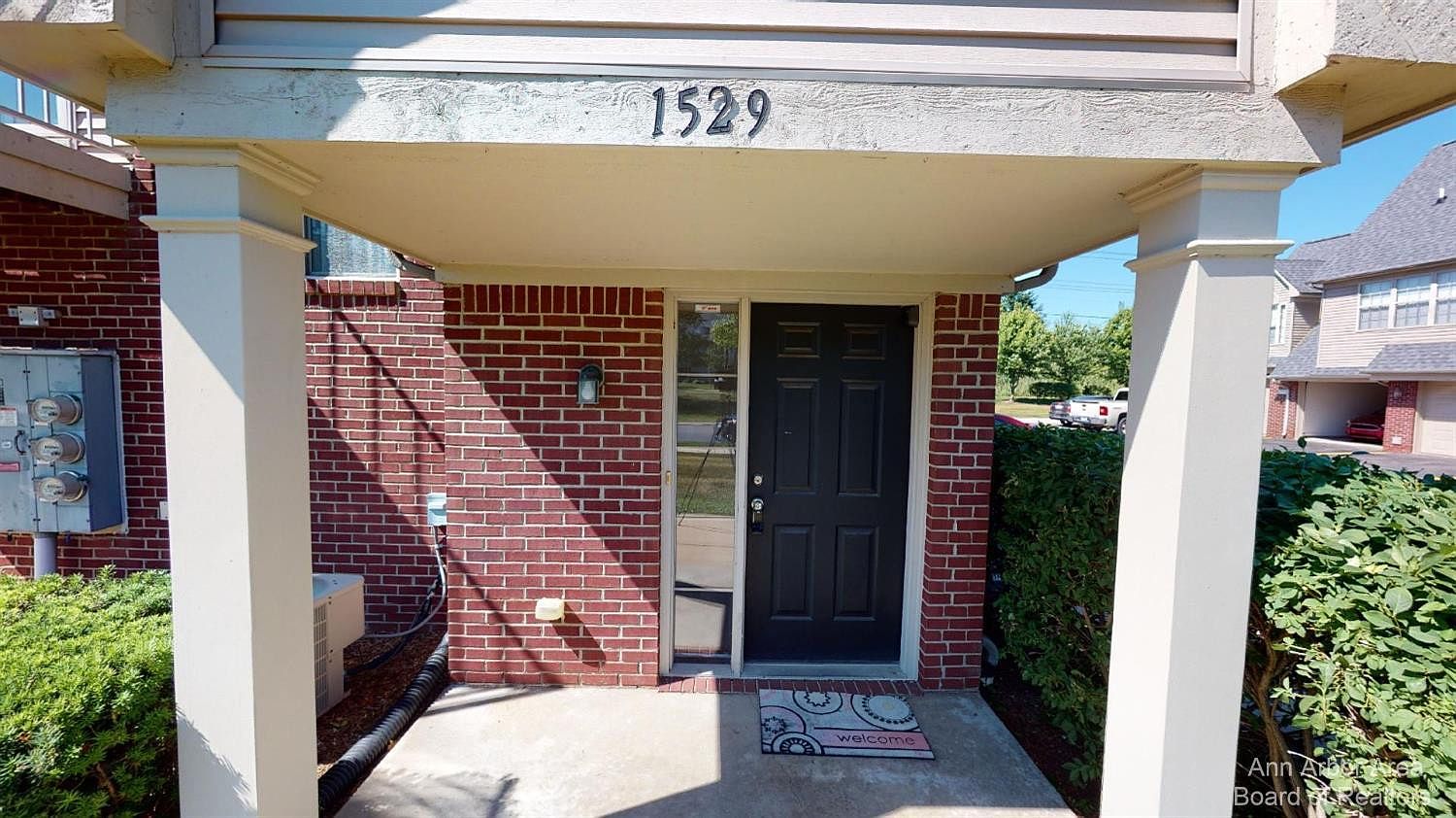 1529 Addington Ln, Ann Arbor, MI 48108 | Zillow