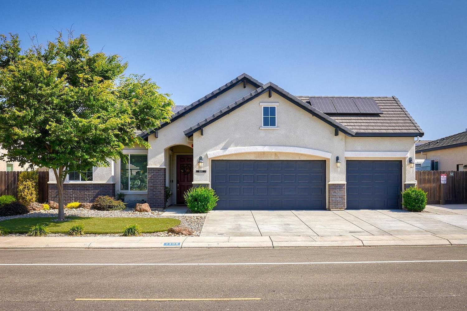 1495 Peach Ave, Manteca, CA 95337 | Zillow