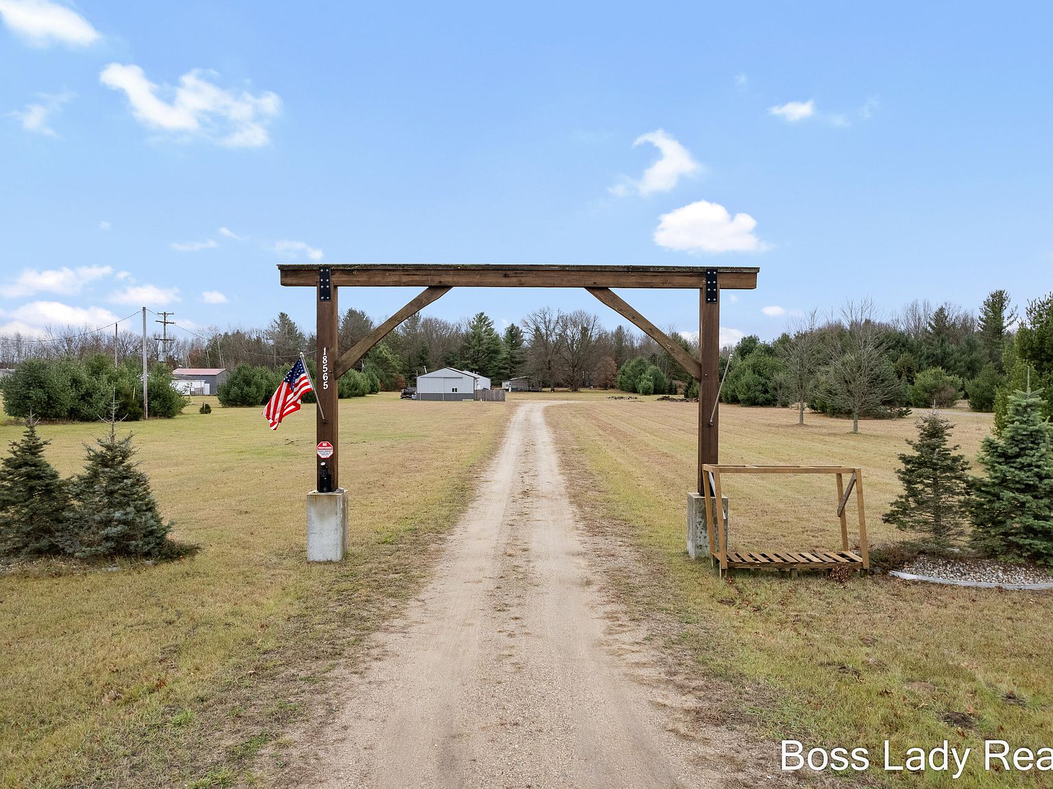 18565 W Howard City Edmore Rd, Howard City, MI 49329 | Zillow