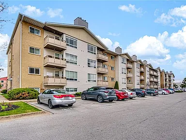 78 Roehampton Ave Saint Catharines ON | Zillow