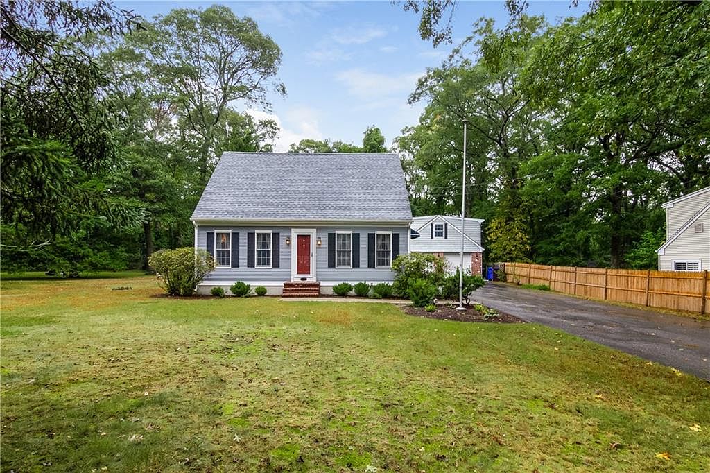 172 Forbes St, Riverside, RI 02915 | Zillow