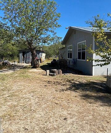 1266 N FM 1049, Knippa, TX 78870 | MLS #1646587 | Zillow