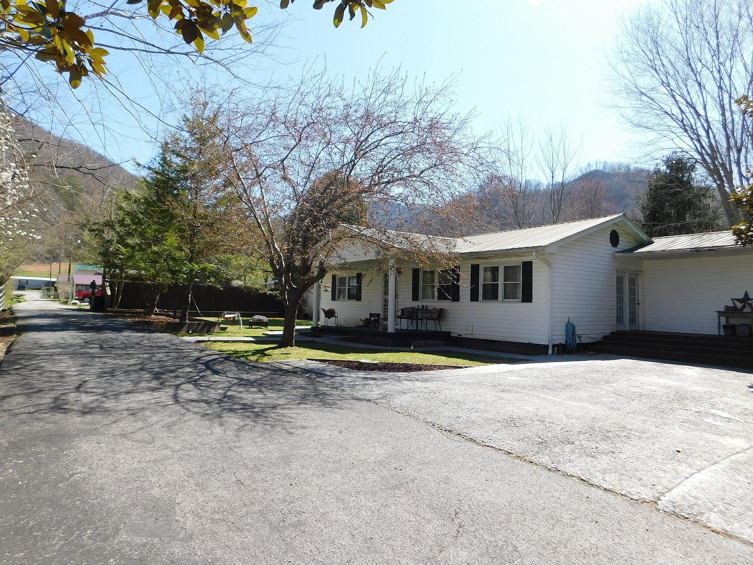 86 Marlow Ln, Wallins Creek, KY 40873 | MLS #25005504 | Zillow