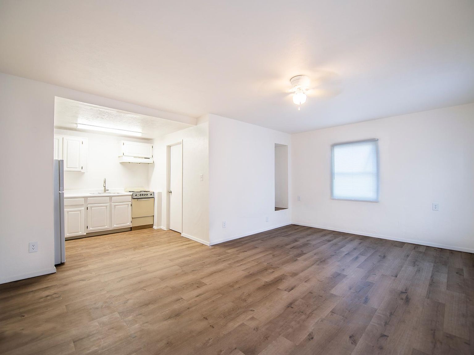 14239 W Peoria Ave APT 3, Waddell, AZ 85355 | Zillow