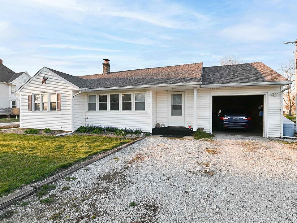 1198 E Clark St, Lowpoint, IL 61545 | Zillow