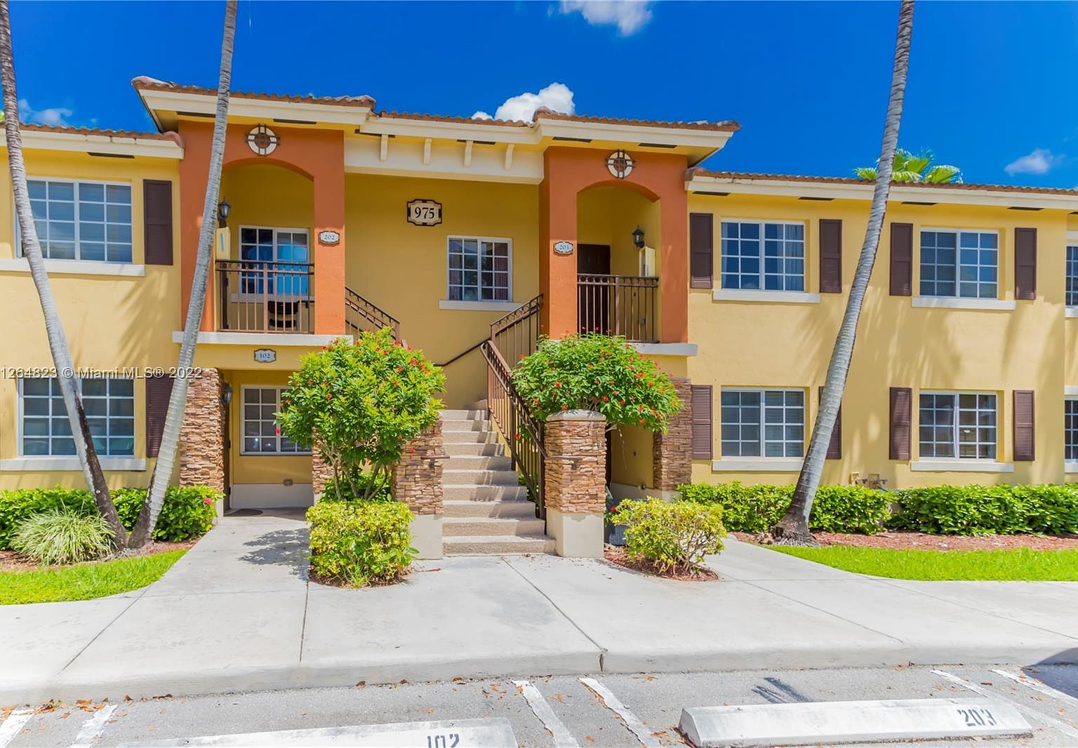 975 NE 33rd Ter UNIT 203, Homestead, FL 33033 | Zillow