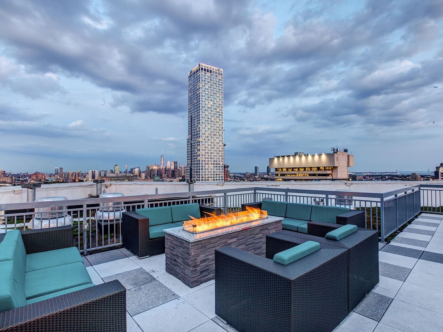 2935 John Fitzgerald Kennedy Blvd #214, Jersey City, NJ 07306 | Zillow