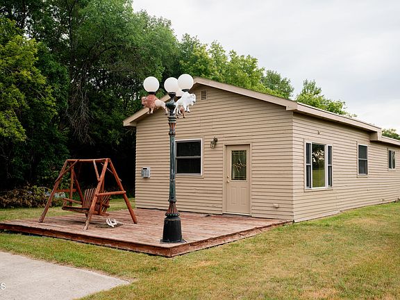 685 Spiritwood Ave, Jamestown, ND 58401 | MLS #4012160 | Zillow