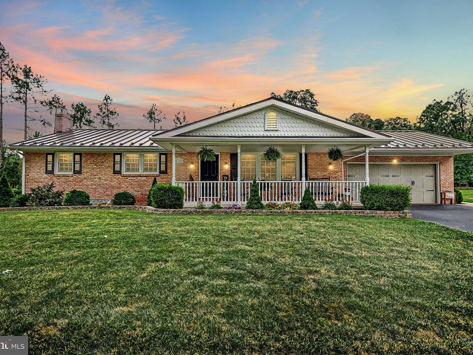 6122 Hill Top Dr E, Spring Grove, PA 17362 | Zillow