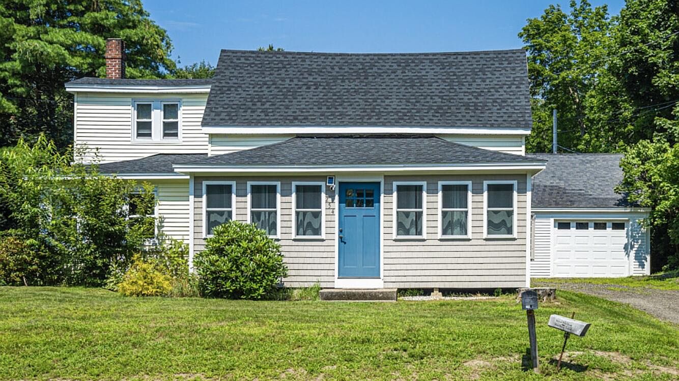 254 Middle Road, Falmouth, ME 04105 | MLS #1568746 | Zillow