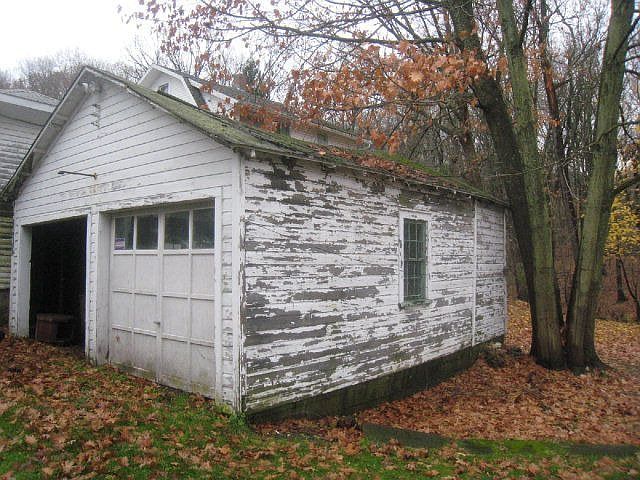 562 Pine St, Meadville, PA 16335 | Zillow