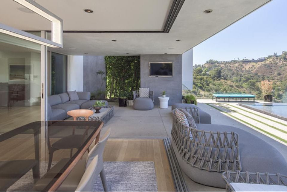 7551 Hermes Dr, Los Angeles, CA 90046 | Zillow