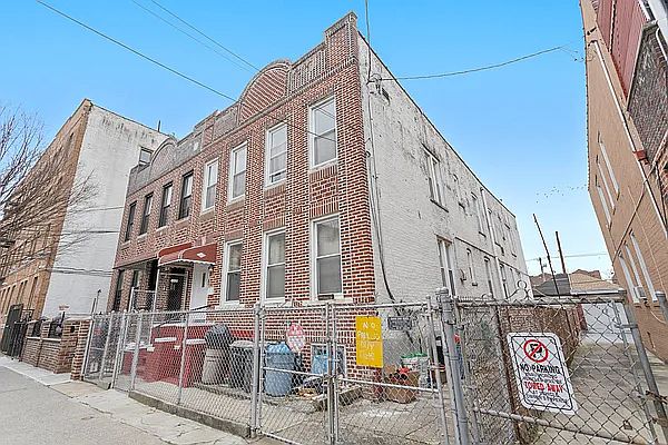 429 Pine St, Brooklyn, NY 11208 | Zillow