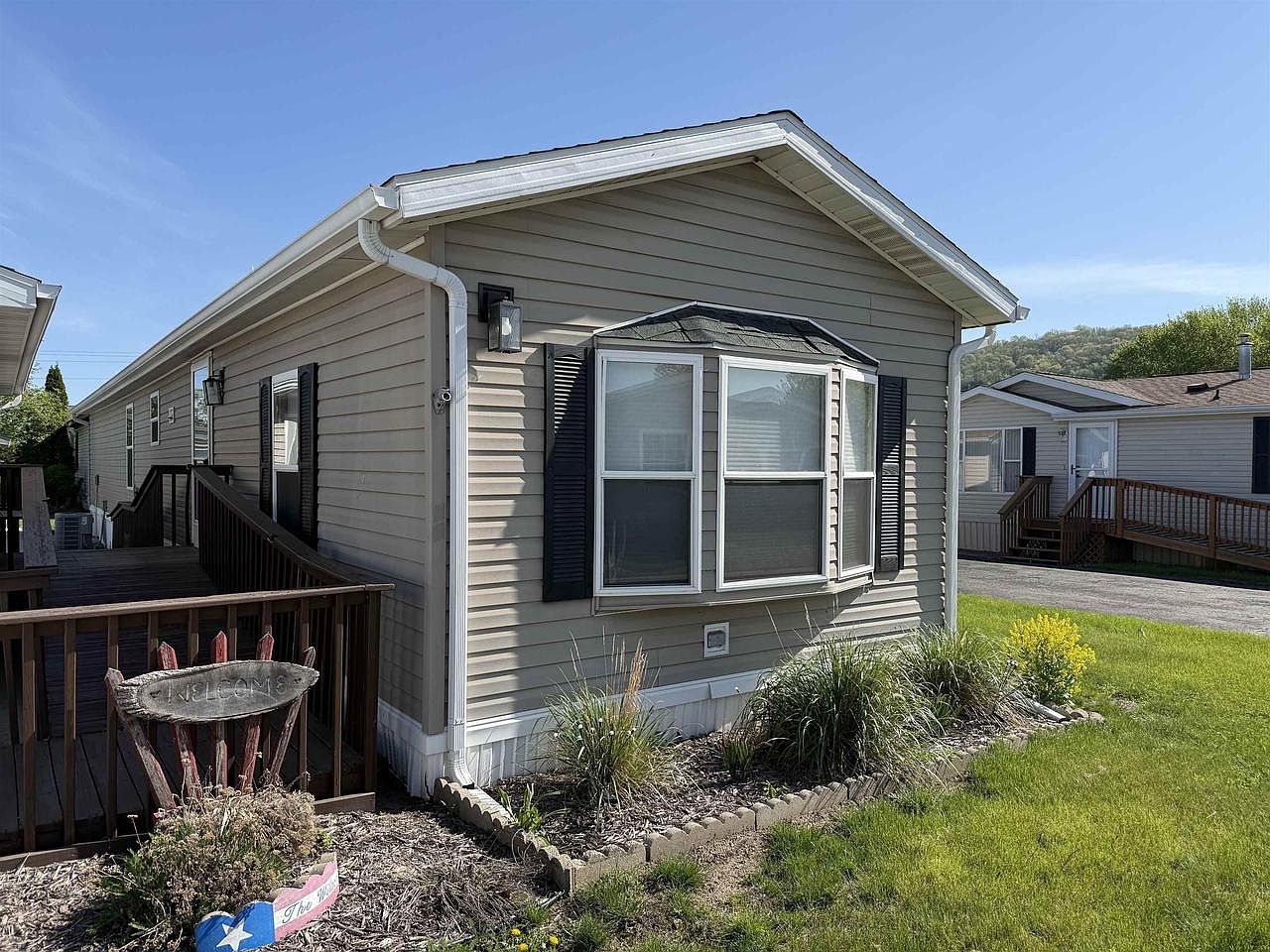 33150 Donna Drive #14, Prairie Du Chien, WI 53821 | Zillow