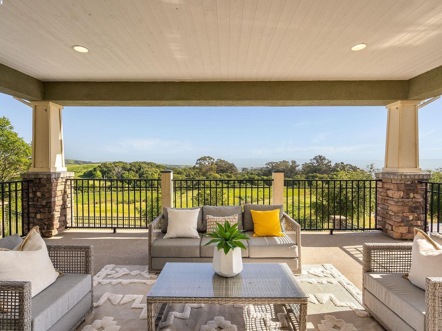 35 Dunfirth Dr, Hayward, CA 94542 | MLS #41094528 | Zillow