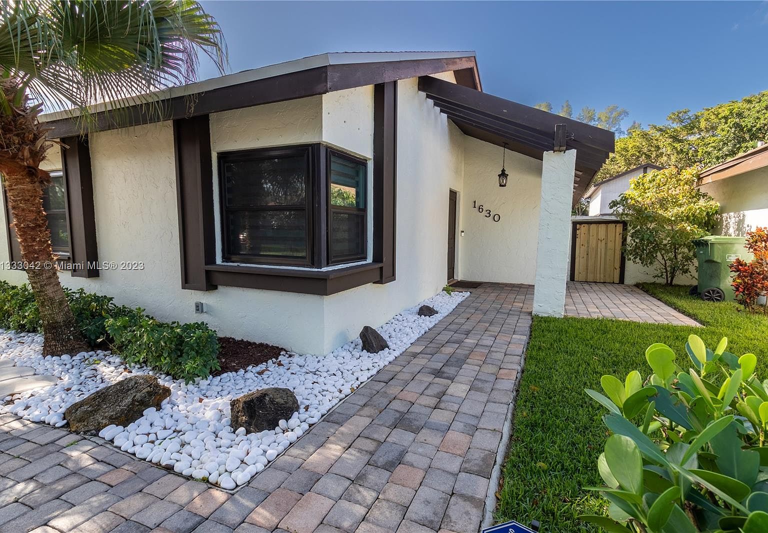 1630 E Sandpiper Cir, Pembroke Pines, FL 33026 | Zillow