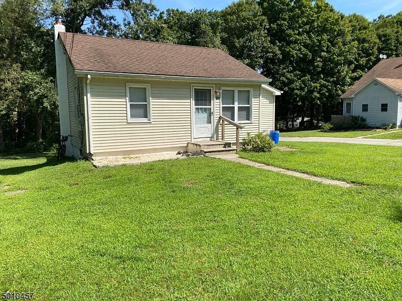 1 Greenhut Ave, Randolph, NJ 07869 | Zillow