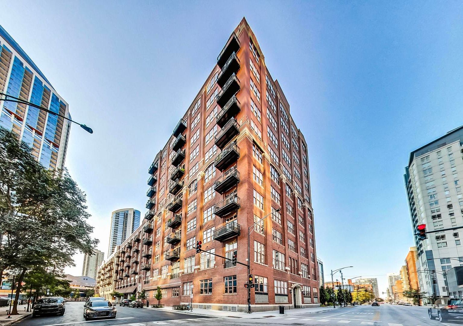 360 W Illinois St APT 7C, Chicago, IL 60654 | MLS #12190091 | Zillow