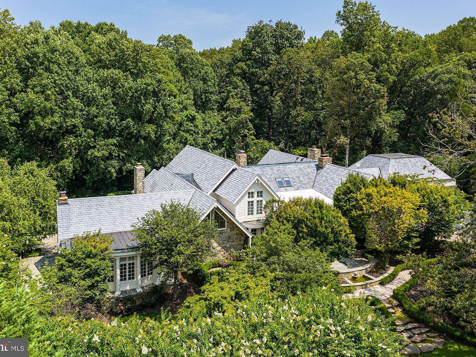 9324 Georgetown Pike, Great Falls, VA 22066 | Zillow