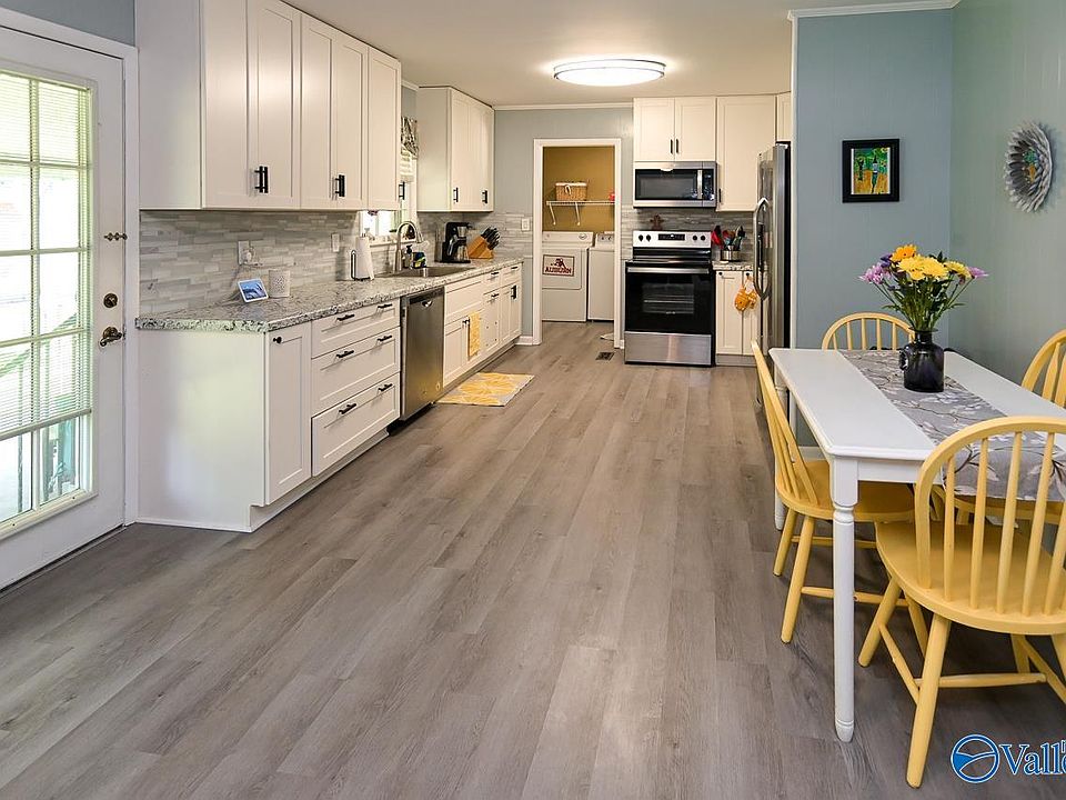 1214 Donna Ave SE, Decatur, AL 35601 | MLS #1835057 | Zillow