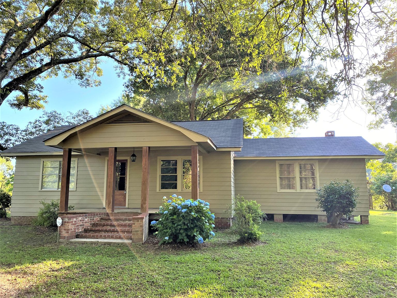 693 Joe Perrett Rd, Laurel, MS 39443 | Zillow