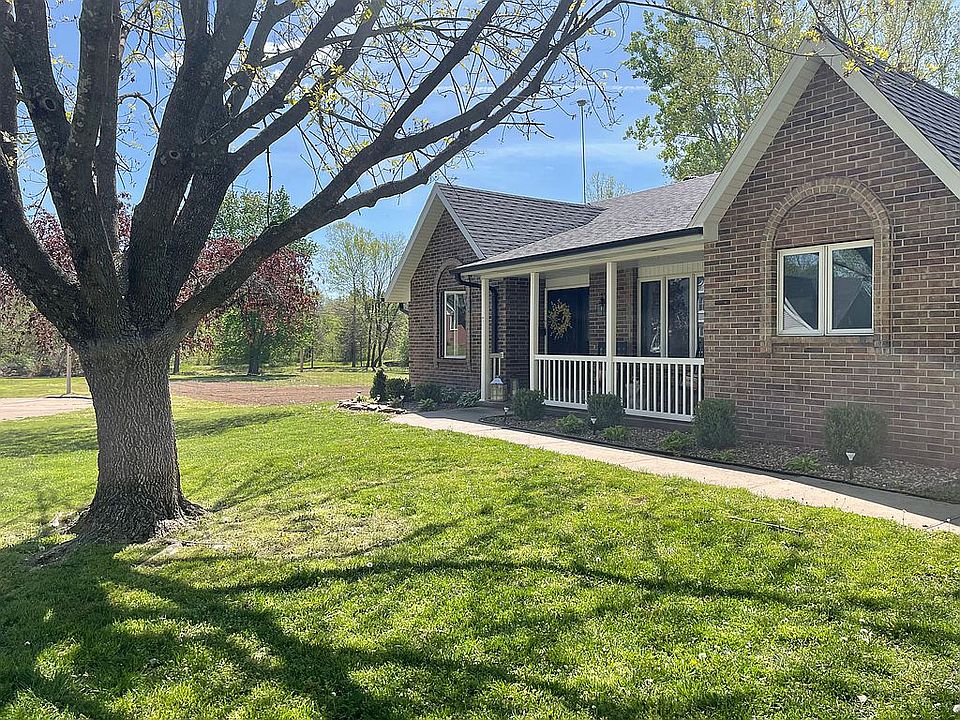 1010 E Colgate St, Bolivar, MO 65613 | Zillow
