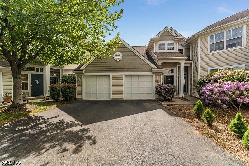 214 Bald Eagle Dr, Stewartsville, NJ 08886 | MLS #3964387 | Zillow