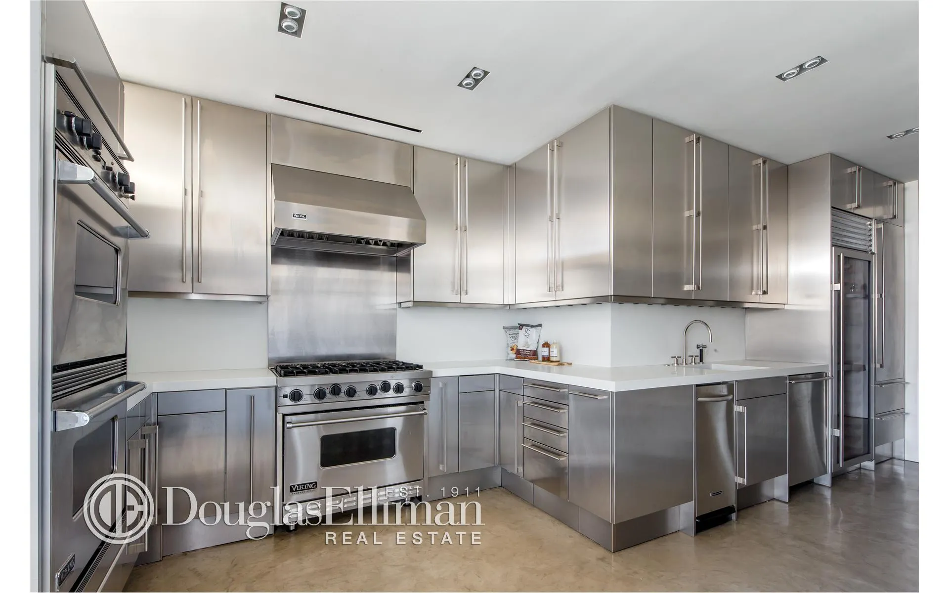25 North Moore Street #16A in Tribeca, Manhattan | StreetEasy