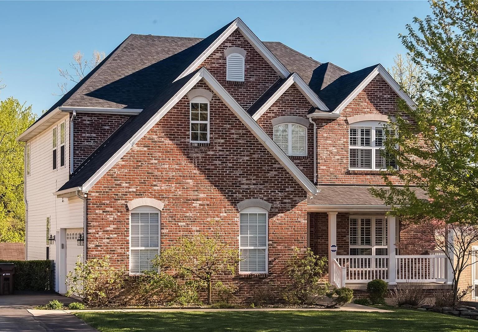 9118 Old Bonhomme Rd, Saint Louis, MO 63132 | Zillow