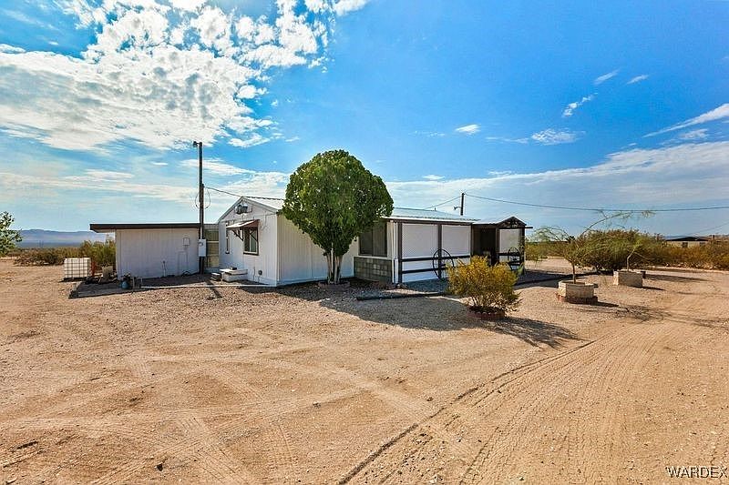 2246 S Dugas Rd, Golden Valley, AZ 86413 | Zillow