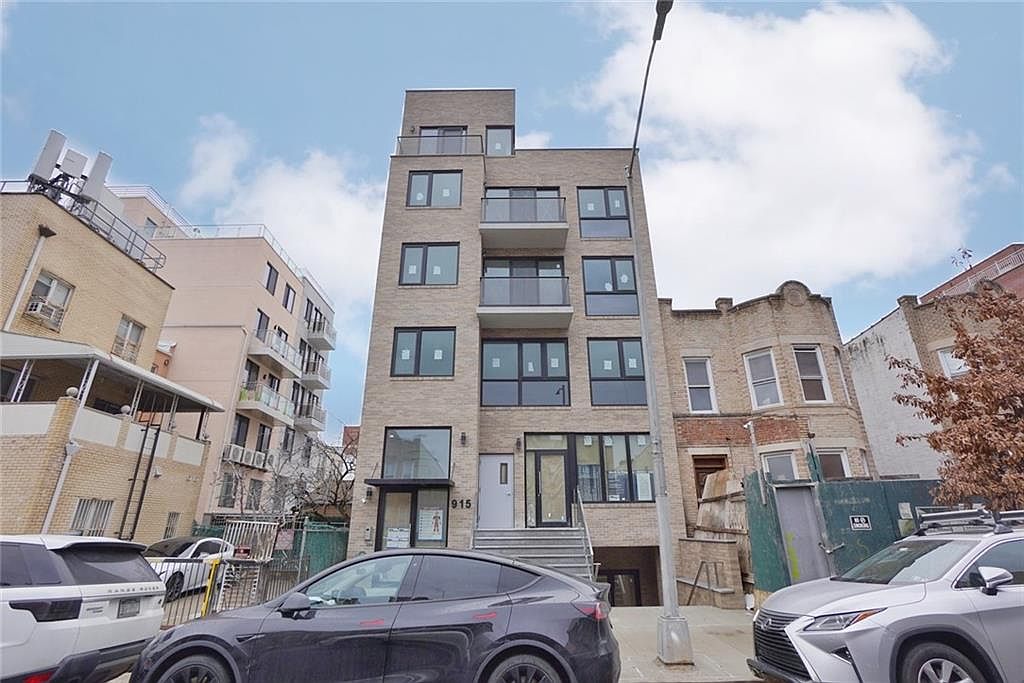 915 55th St APT 4B, Brooklyn, NY 11219 | Zillow