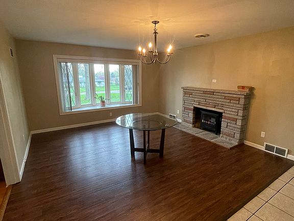 9951 Sappington Rd, Saint Louis, MO 63128 | Zillow