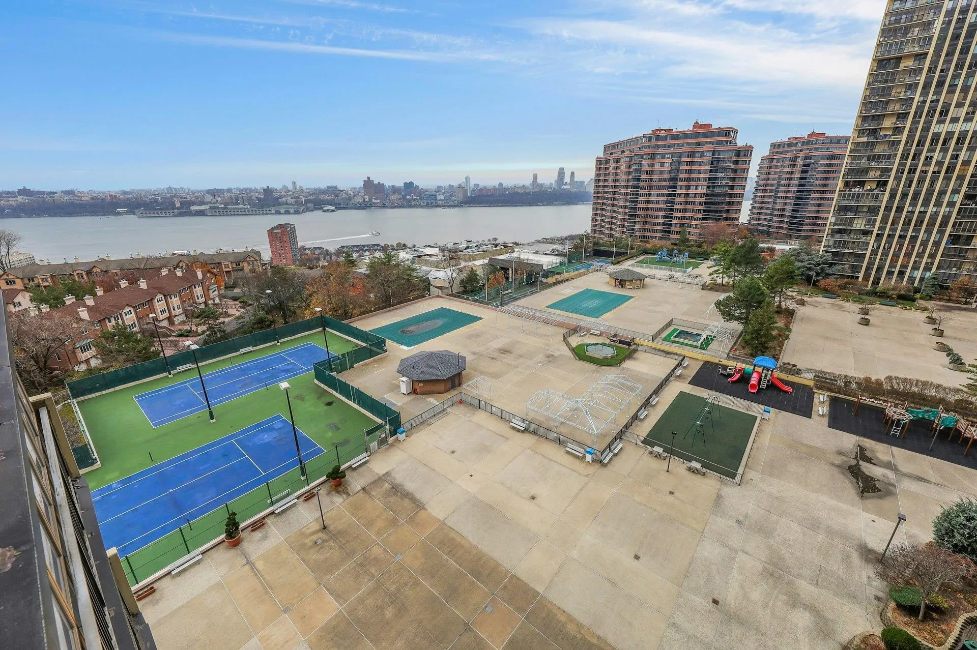 300 Winston Drive #910 in Cliffside Park, New Jersey | StreetEasy