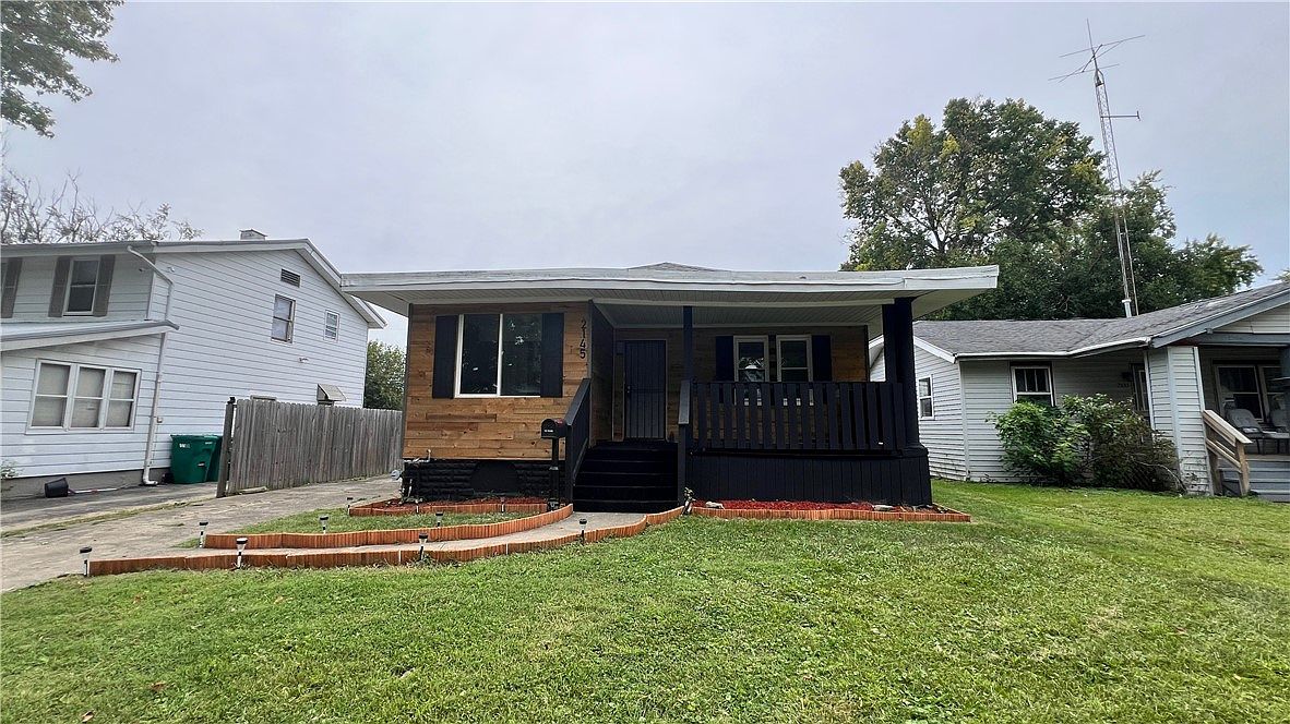 2145 E Decatur St, Decatur, IL 62521 | Zillow