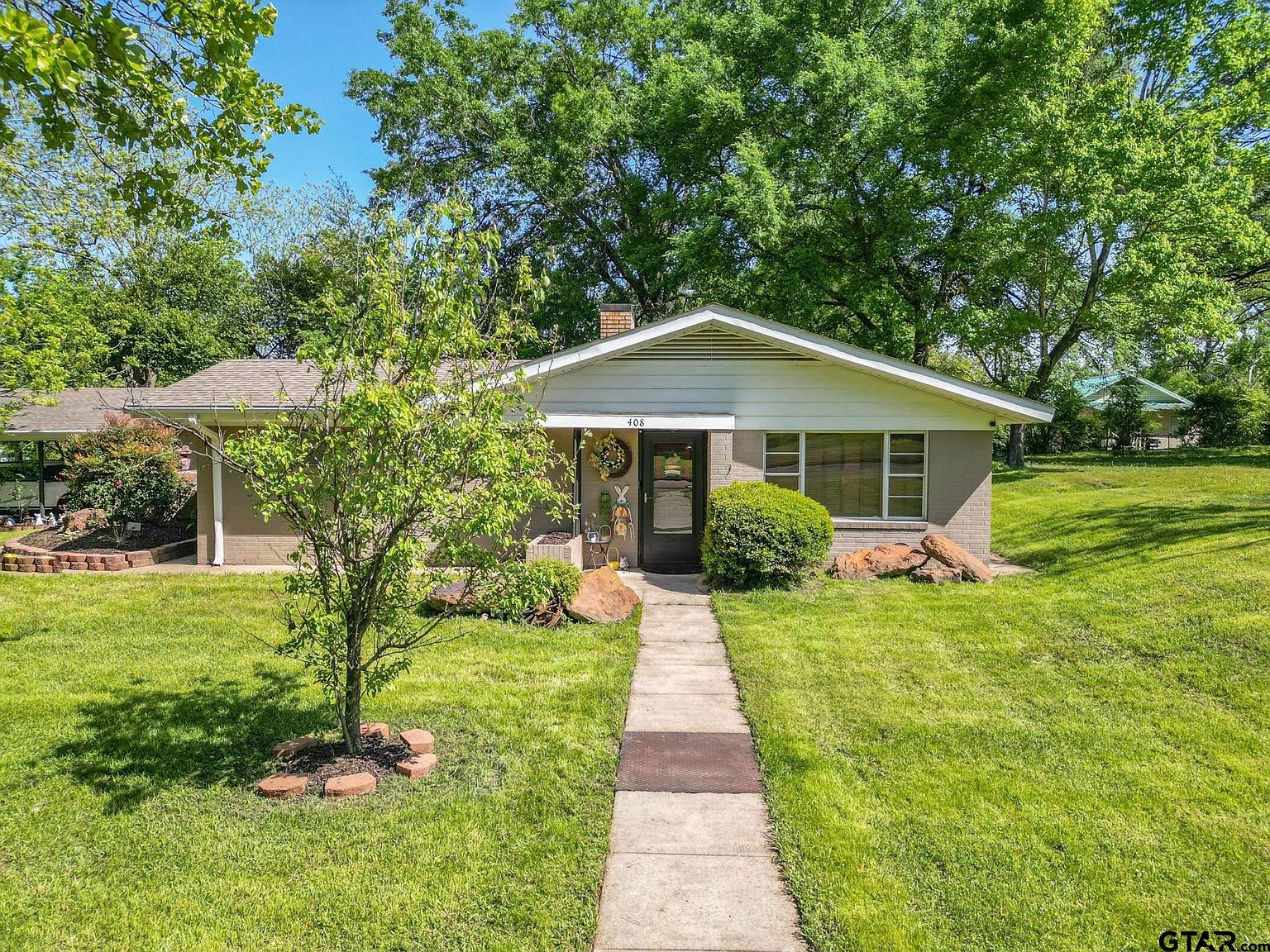 408 W Christine St, Overton, TX 75684 | MLS #25003061 | Zillow