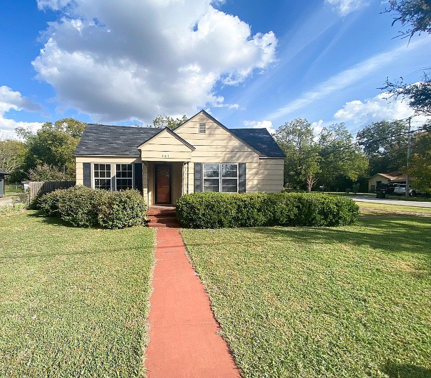 901 Rees St, Greenville, TX 75401 | MLS #20472138 | Zillow