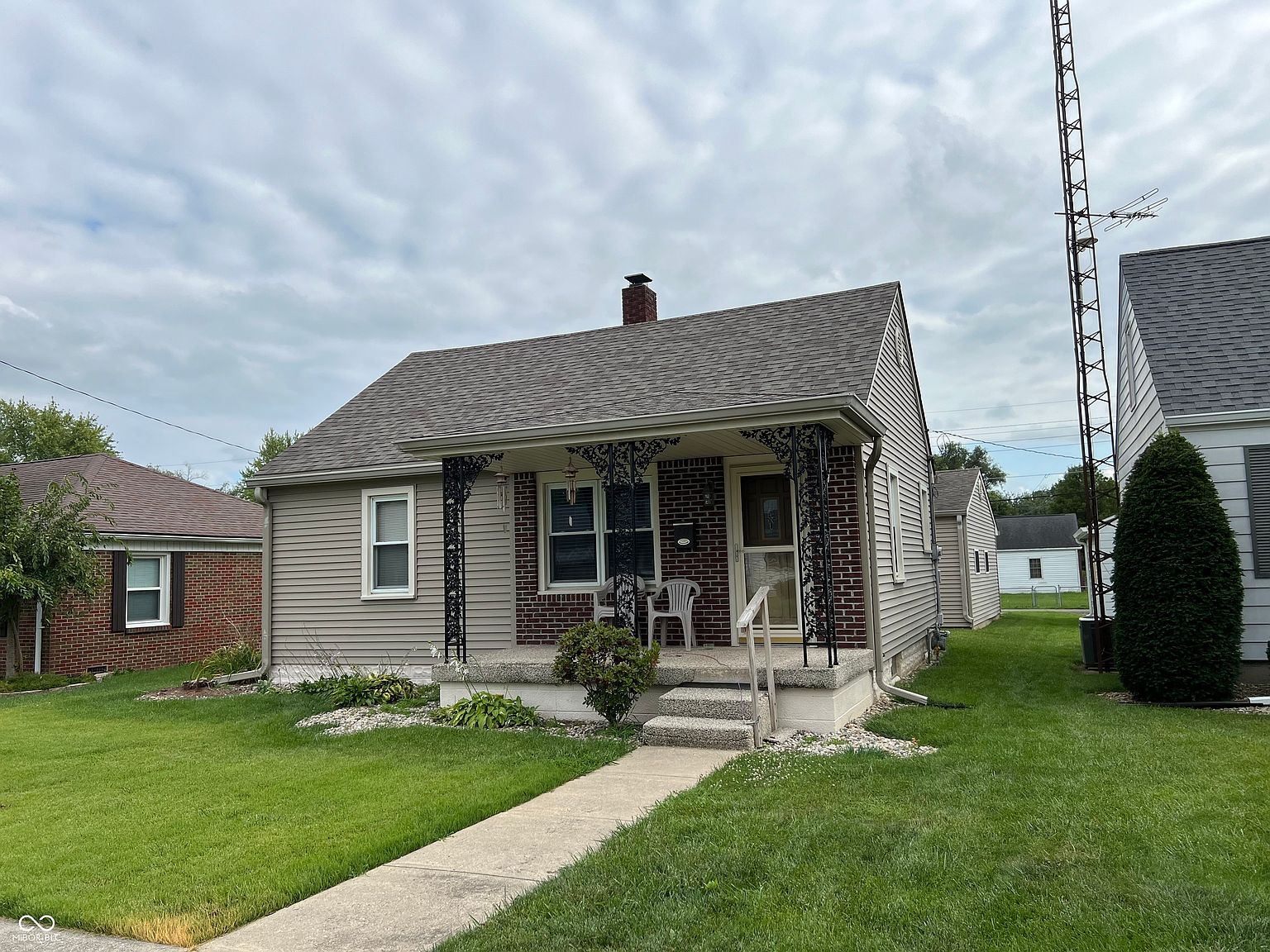 211 Elva St, Anderson, IN 46013 | Zillow