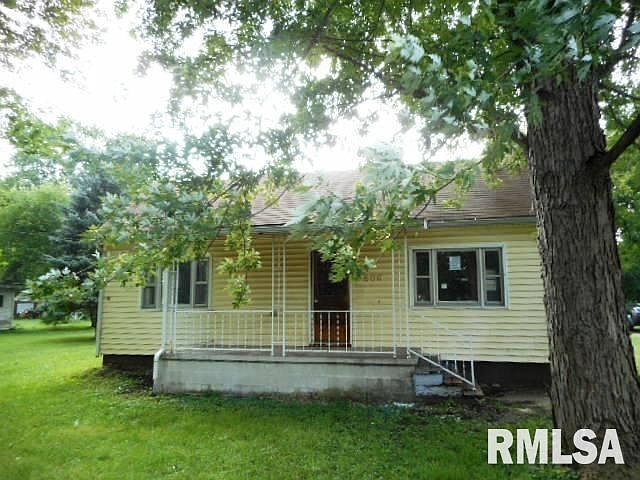 606 N Maple Ave, Saint David, IL 61563 | Zillow