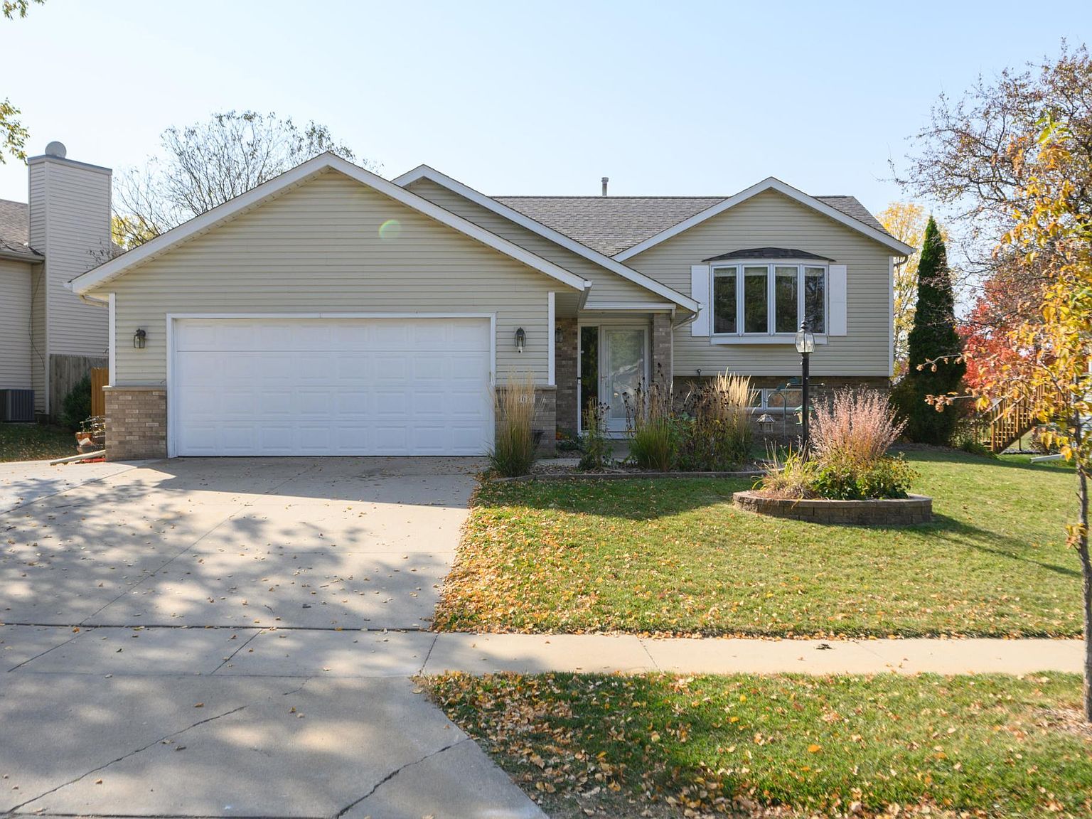 3621 Halling Pl SW, Rochester, MN 55902 | Zillow